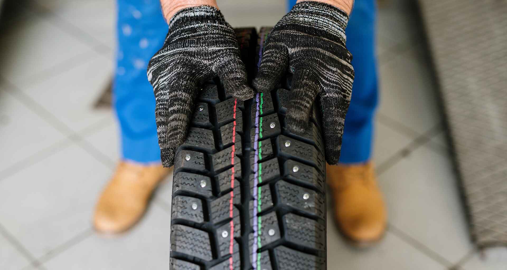 Difference Between Studded Vs. Non-Studded Winter Tyres? - Apollo Tyres