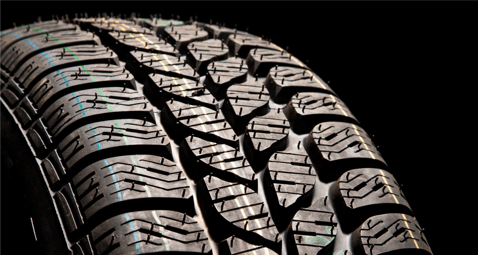 How to Check Tyre Tread Depth | Apollo Tyres