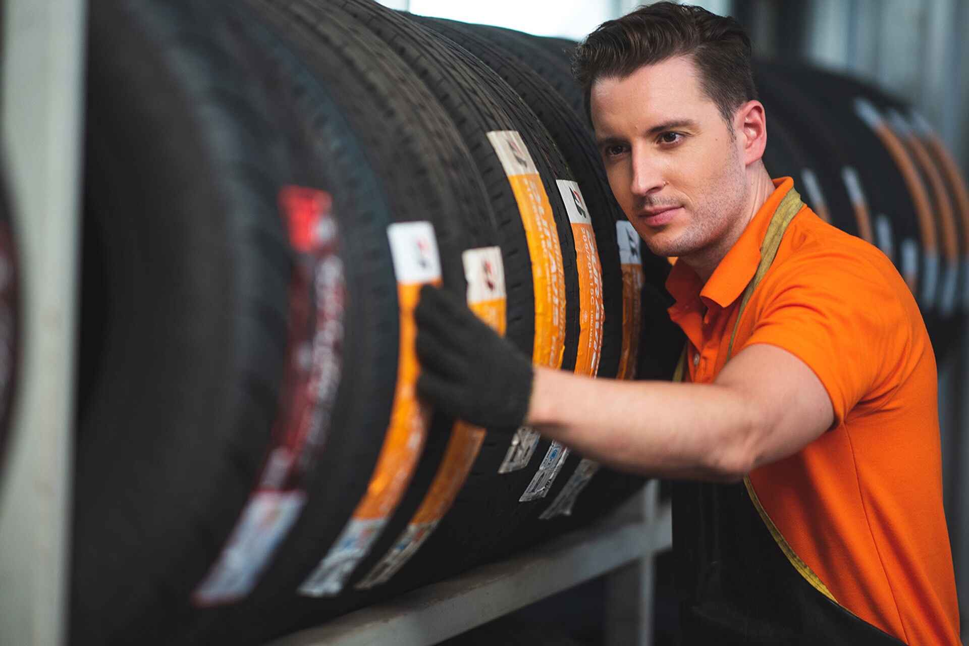 Radial vs. Bias Tyres | Key Differences and Benefits Explained | Apollo ...