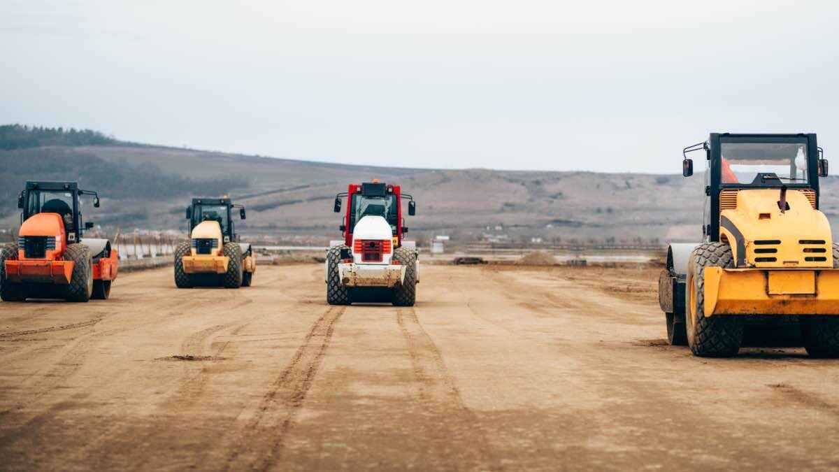 OTR Tyres for Earthmovers, Dumpers and Compactors | Apollo Tyres